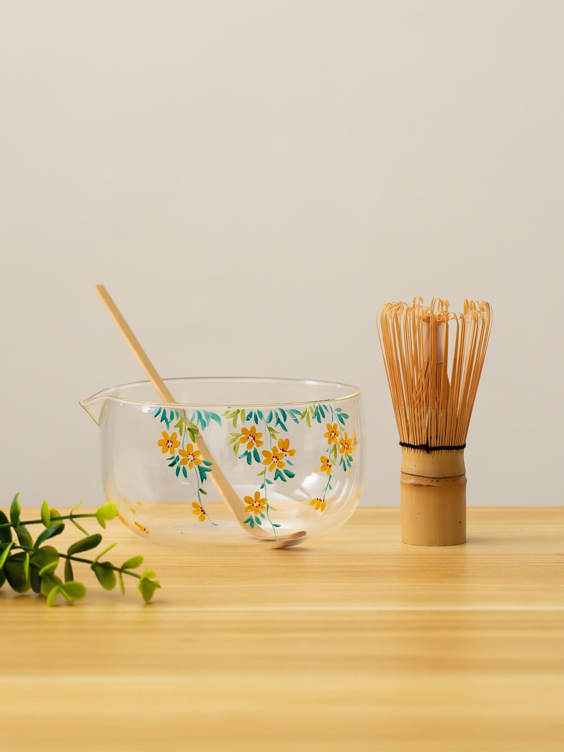 Hand Painted Daisy Glass Matcha Bowl With Chasen Holder With Bamboo ...