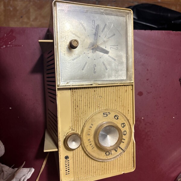 1960s Clock Radio - Etsy
