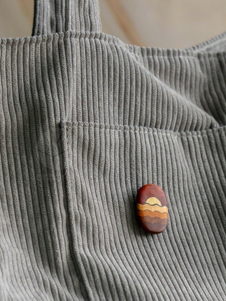 Hand Carved Ocean Sunset Pin Brooch - Ocean Horizon Made From 6 Types ...