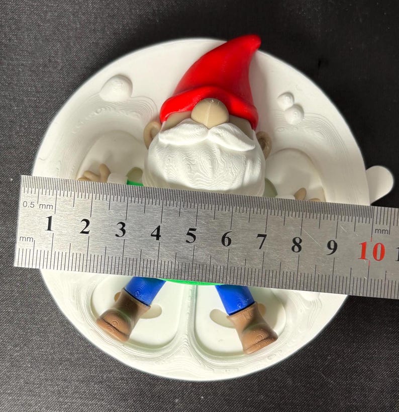 Mini Weihnachtsdeko Wichtel. Wichtel Macht Schneeengel Und Wichtel Auf ...
