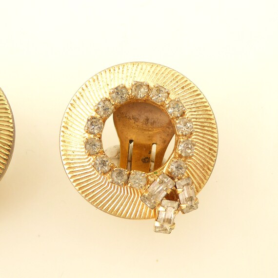 1960s Vintage gold circle cutout rhinestone wreath ba… - Gem