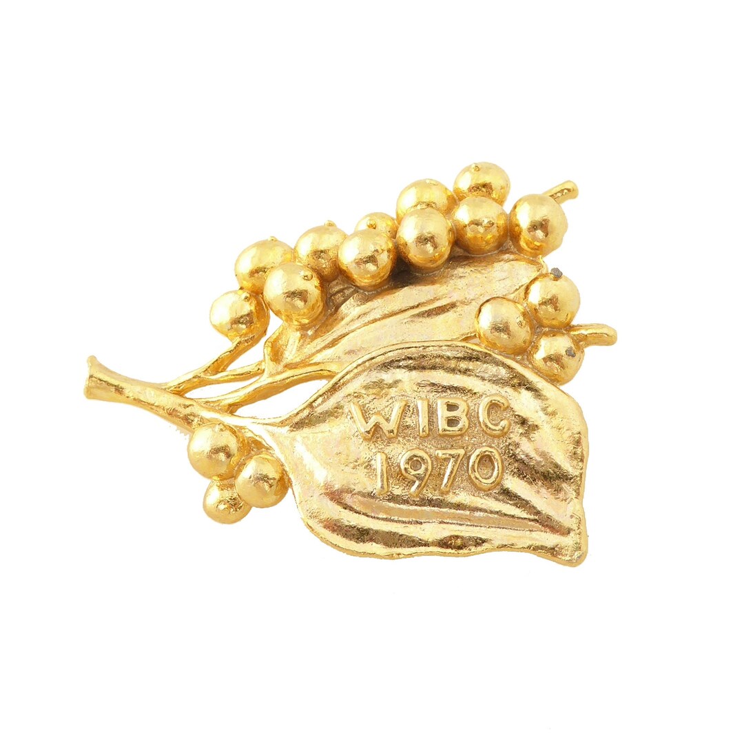 1970s Vintage WIBC Women's International Bowling Congress Gold Leaf and ...