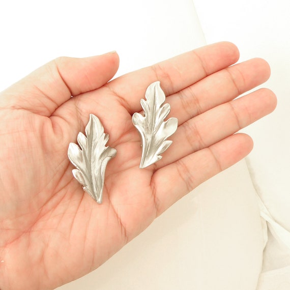 1980s Vintage matte silver large leaf flame elf cospl… - Gem