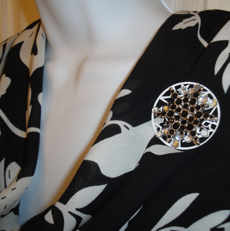 Magnetic Back Brooch Snowflake Shape 1.5 Inch W/ Black and - Etsy