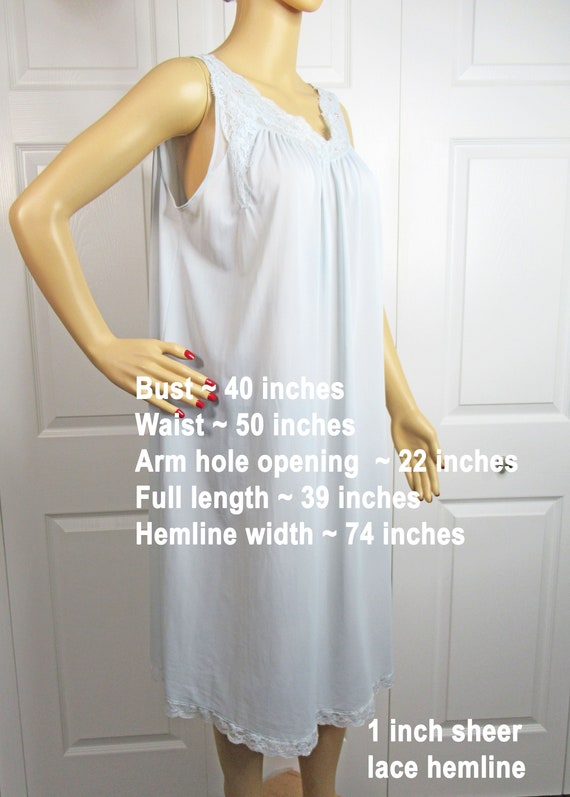 Sz MED 40 inch bust Shadowline midcentury pastel blue… - Gem
