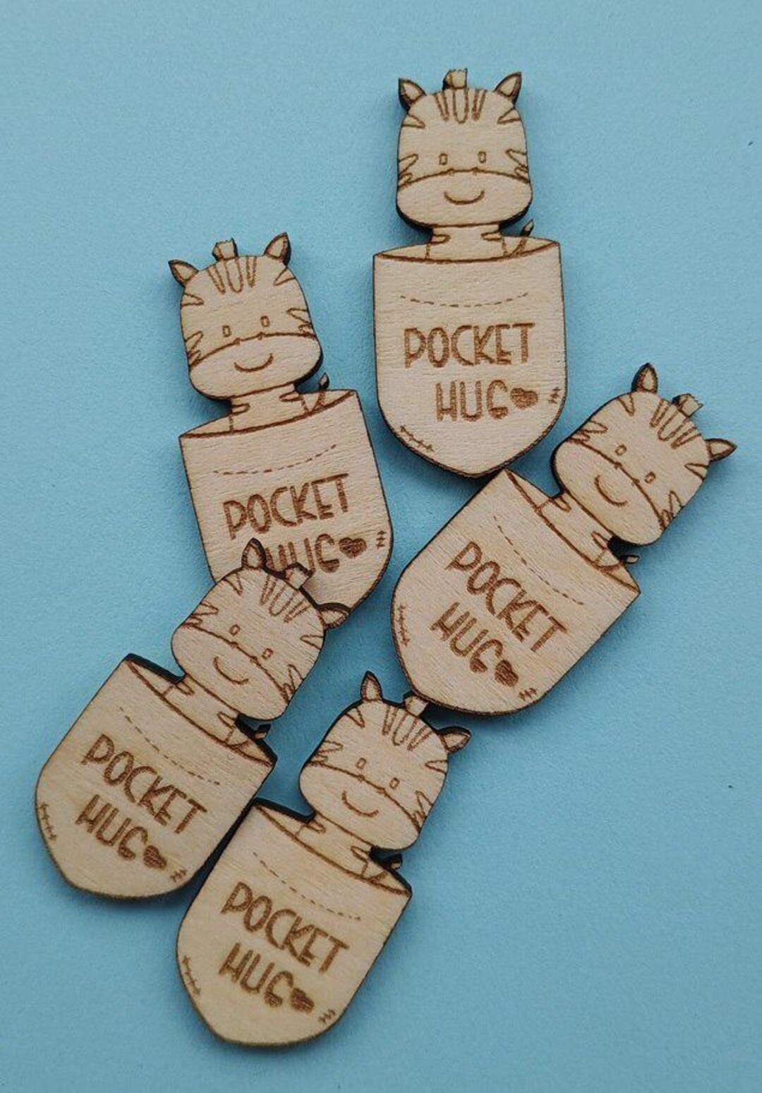 Giraffe Pocket Hug Token - 12 X Wooden Laser Cut/engraved Hugs Gifts ...