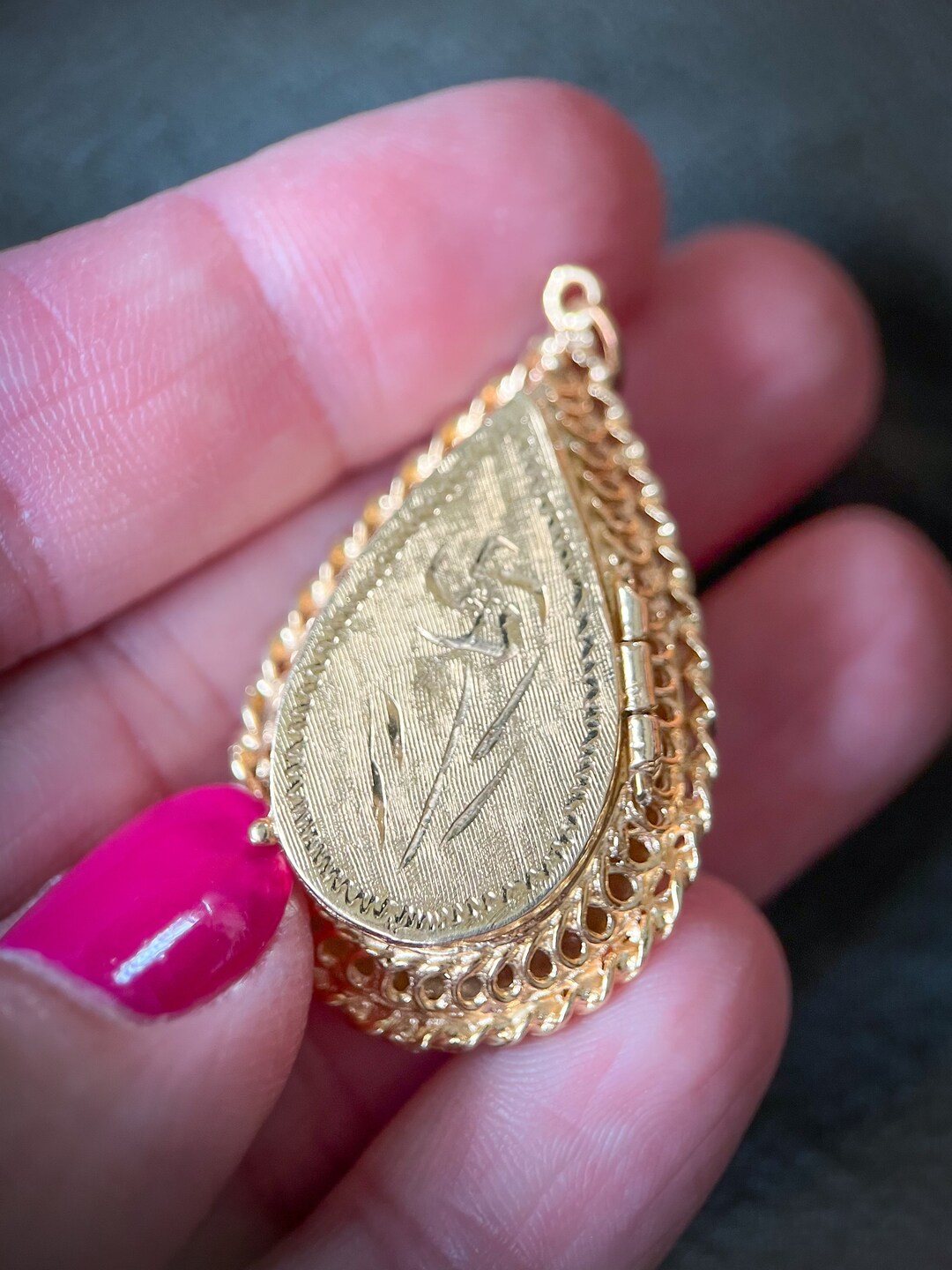 Only 1 Left!* Vintage IBSEN Pear Shaped Filigree 14k Yellow Gold Locket ...