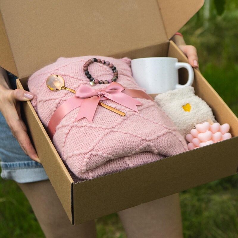 Blanket Gift Basket - 60+ Gift Ideas for 2024