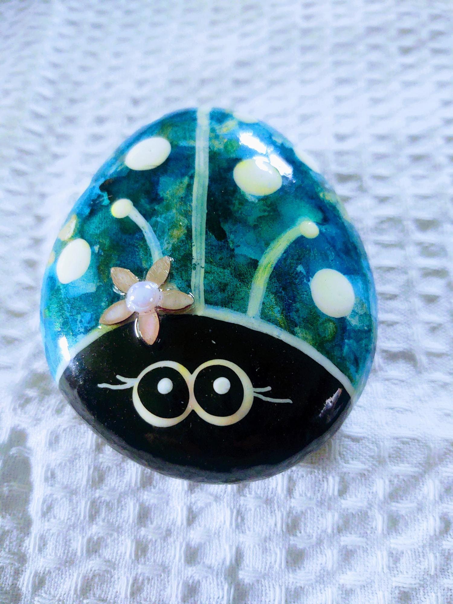 Painted Ladybug Rock / Rock Painting / Ladybug Rocks / Blue Ladybug ...