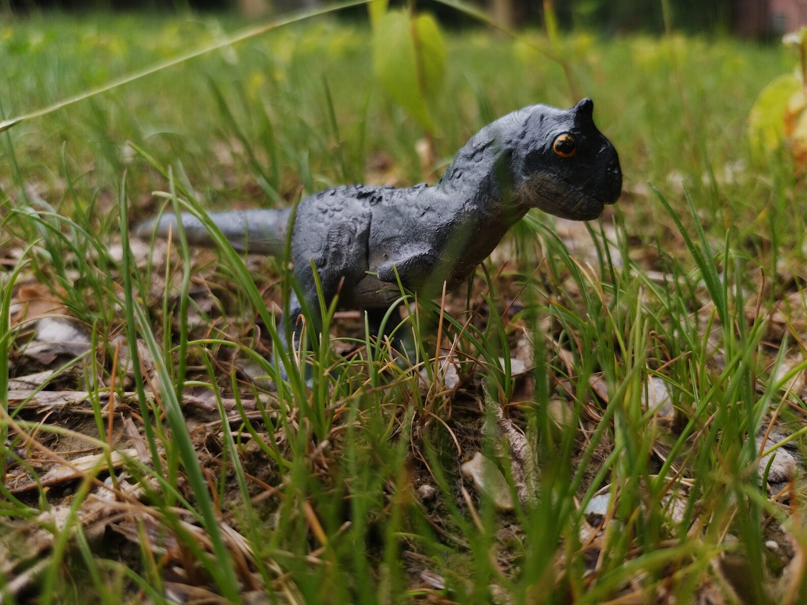 Gray Carnotaurus Sculpture | Clay Dinosaur Sculpture - Etsy