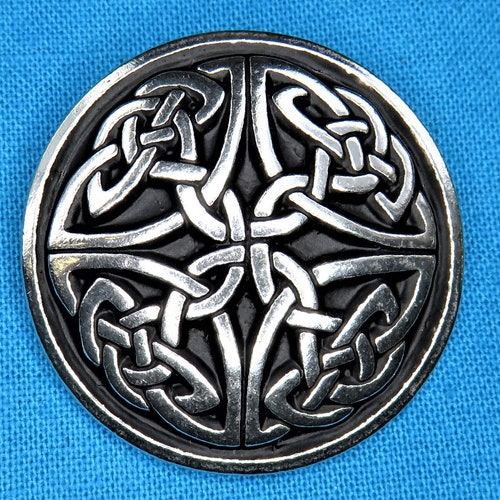 Celtic Knot Button 1 | Etsy