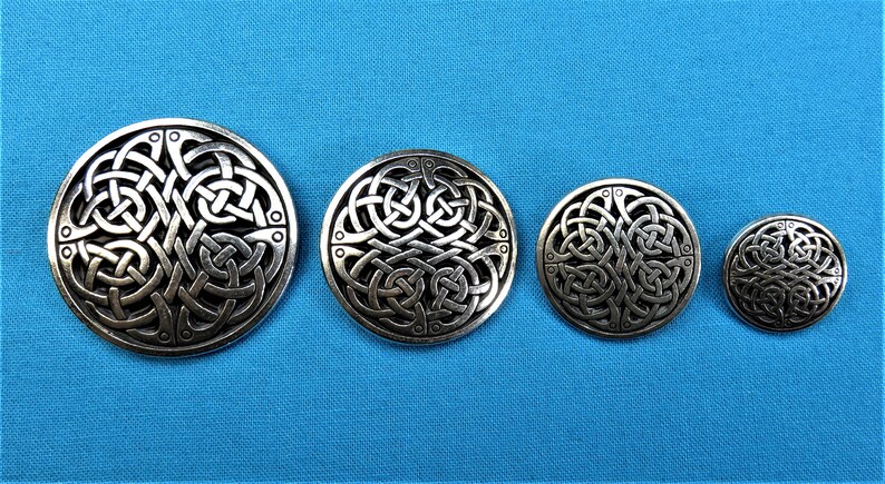 Celtic Knot Button 1 1/2 - Etsy