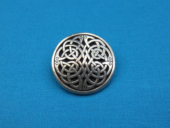 Celtic Knot Button 1 | Etsy