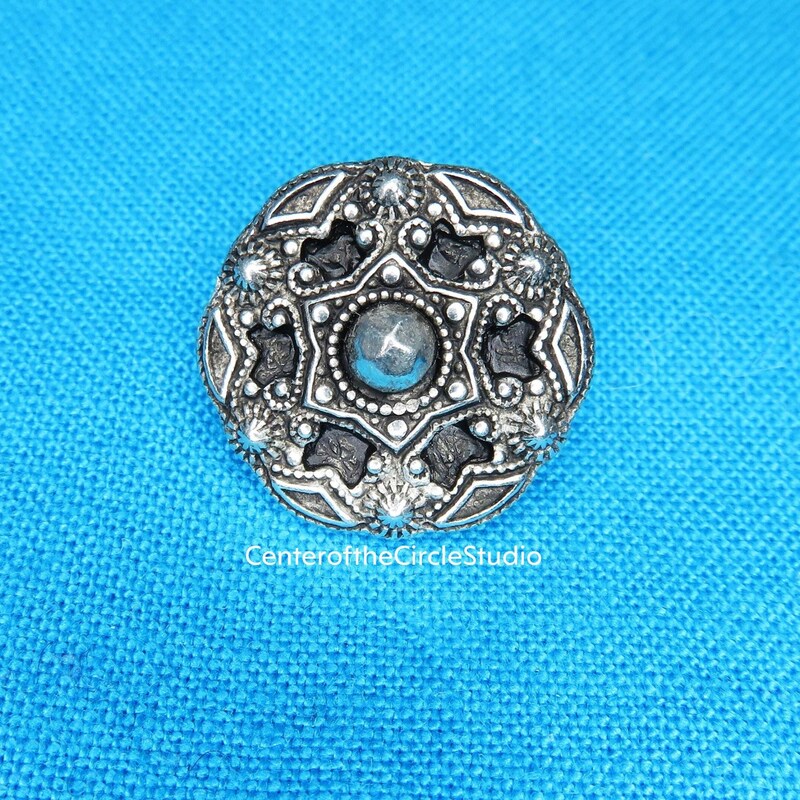 Victorian Button 5/8 - Etsy