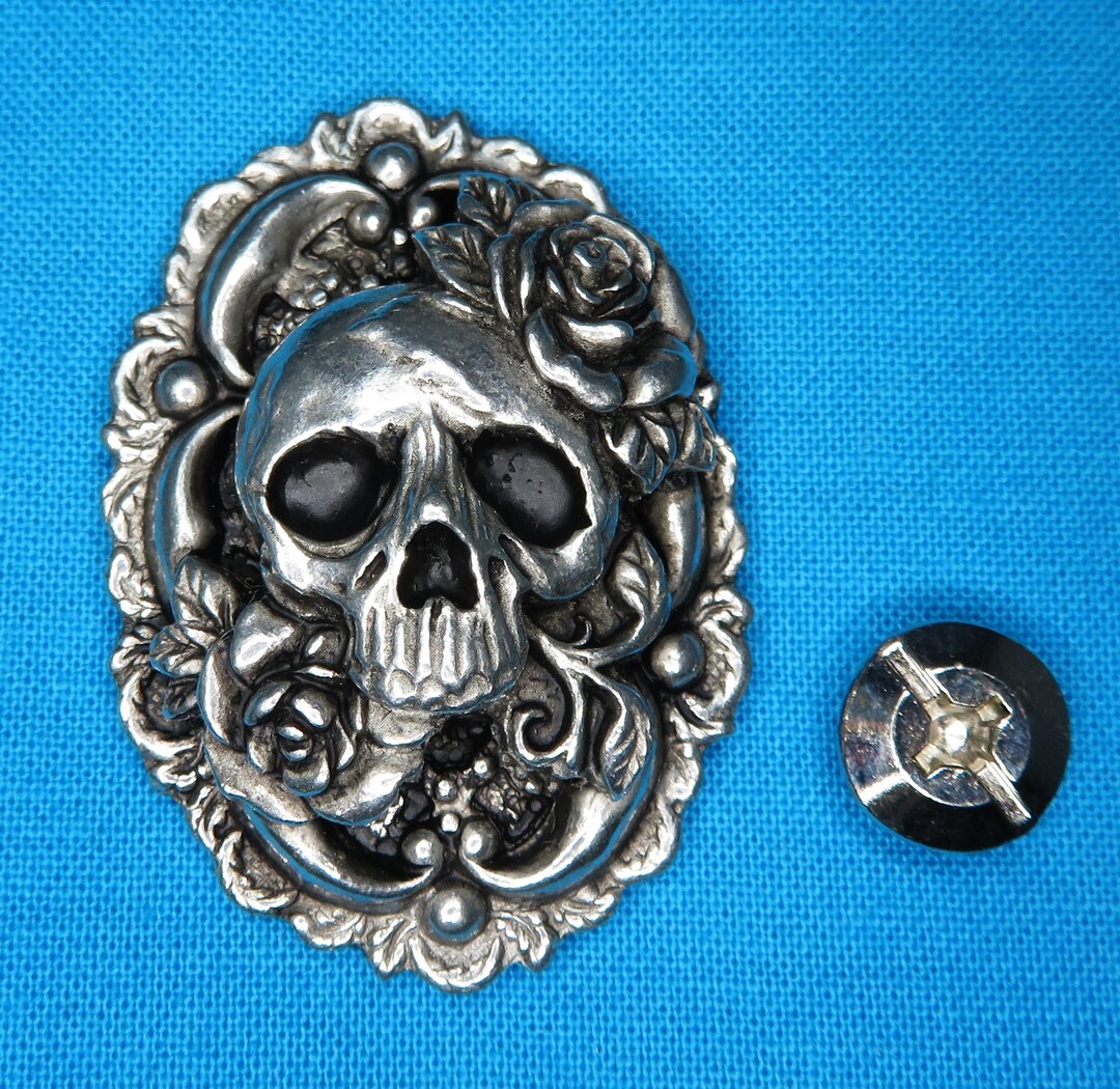 Skull and Roses Concho, Handmade Cast Silver Pewter Chicago Screw Stud ...