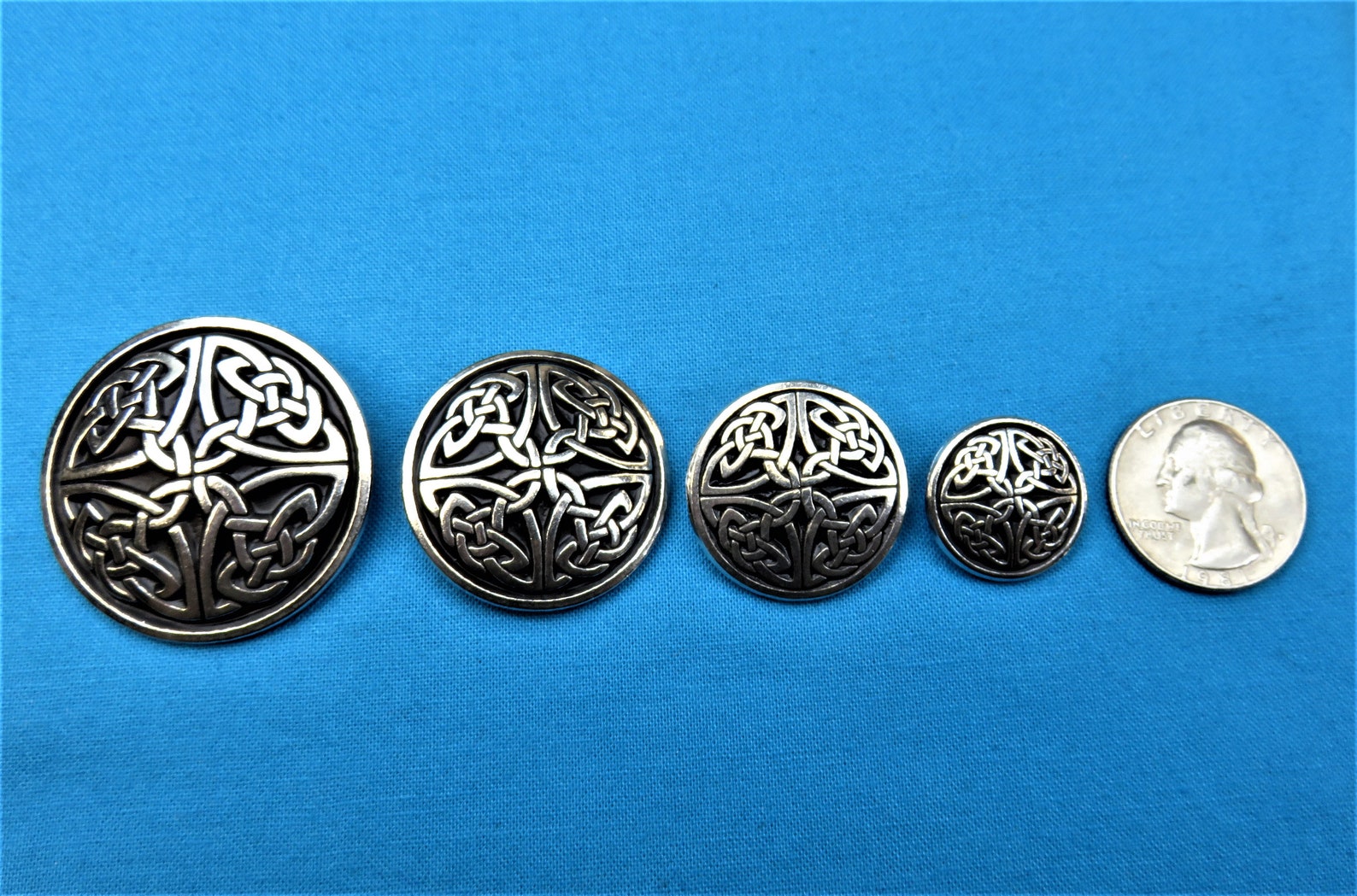 Celtic Knot Concho 1 1/4 Screw Backed Button - Etsy