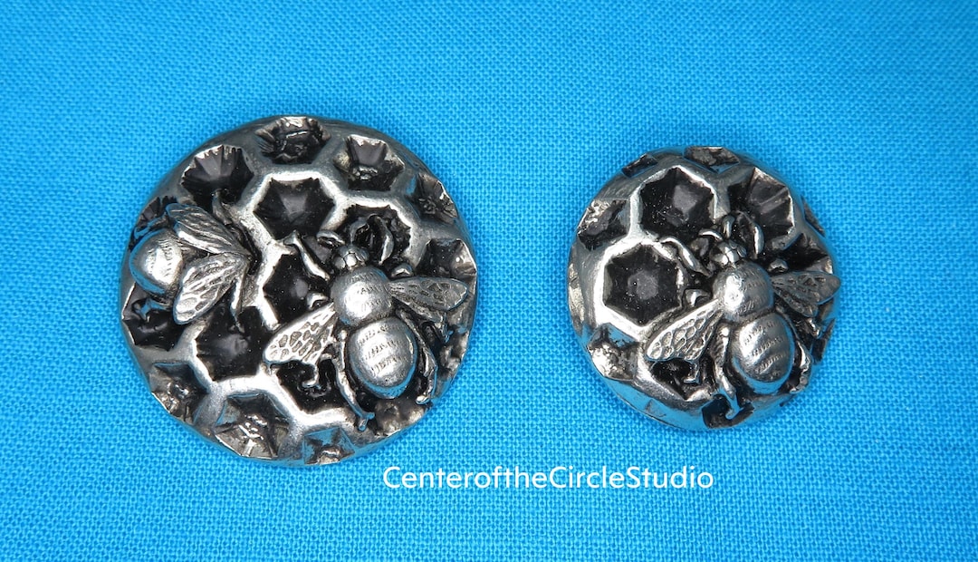 Bee Flower Button: (2 Sizes) Handmade Cast Metal Decorative Bee on ...