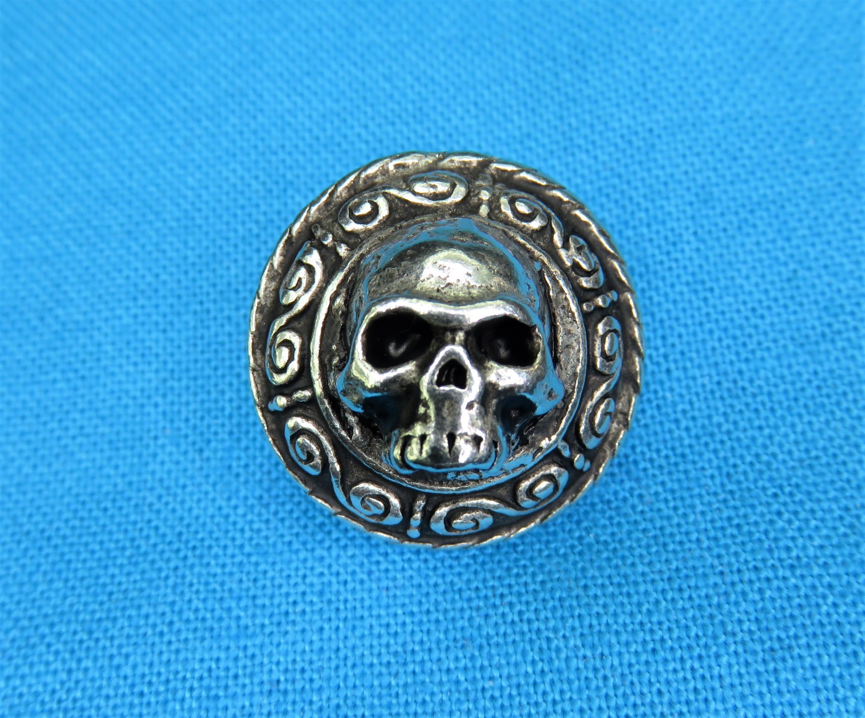 Skull Button 11/16 - Etsy