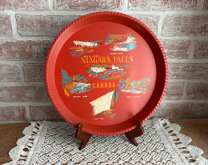 Vintage Merry Mushroom Round Cheese Keeper With Cover / Merry Mushroom ...