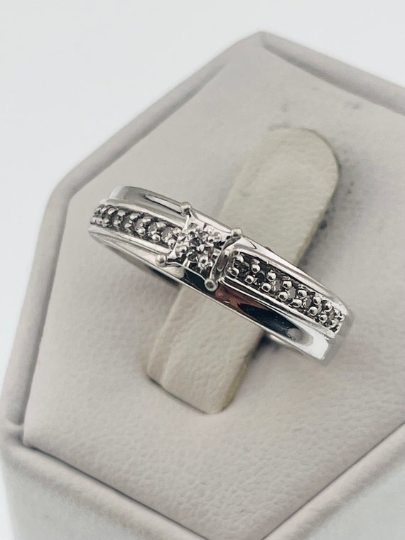 modern 1/10 carat Diamond engagement, ring, sterling … - Gem