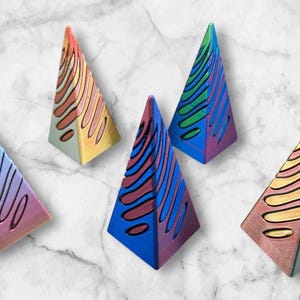 Vortex Pyramid Impossible Pyramid, Desk Fidget, Fidget Cone, Stress ...