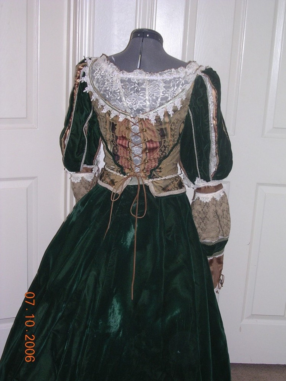 Ladies Renaissance Dress, Green Velvet With Split Sleeves, Renaissance ...