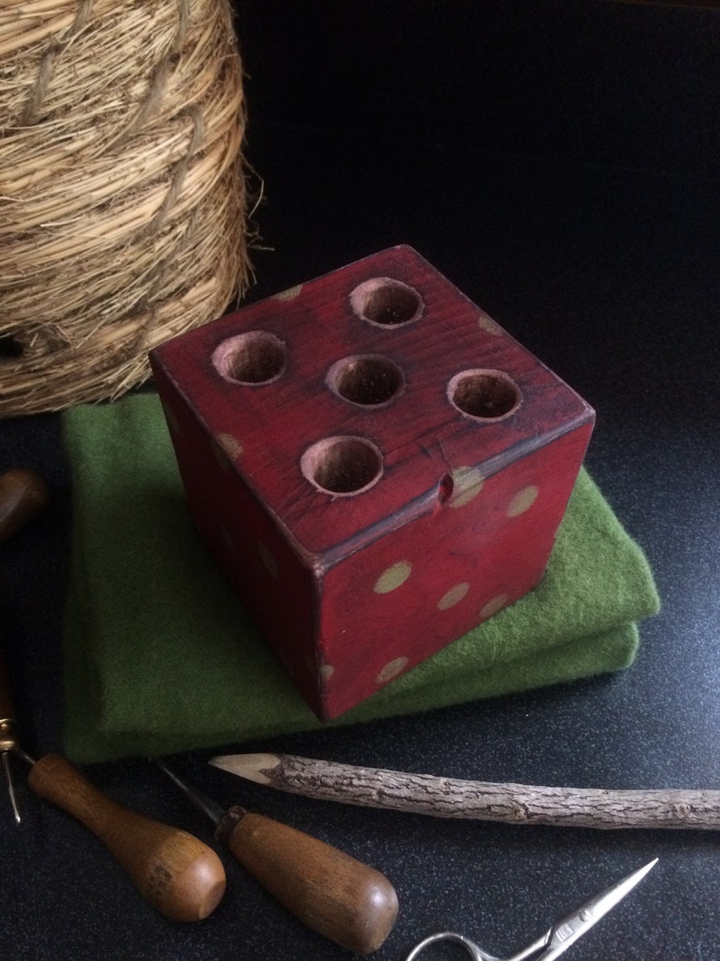 Primitive Hook Keeper in Strawberry Red for Rug Hooking Hooks - Etsy