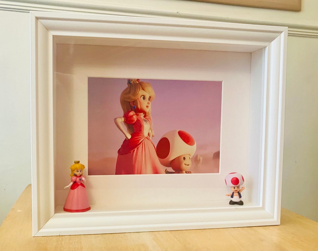 Super Mario Frame Featuring Princess Peach and Toad - Etsy