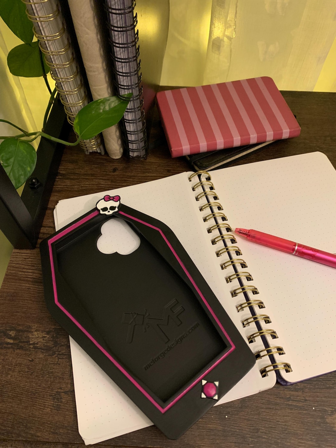 Cute Skullette Coffin Phone Case | Cosplay Accessory | Skull Bat Coffin ...