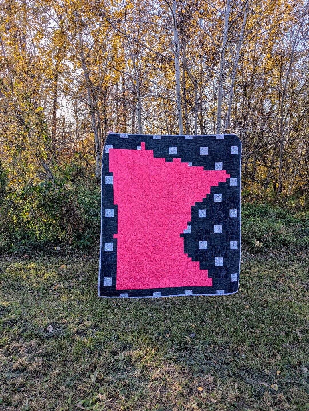 State of Minnesota Subtle Quilt Pattern, Throw, Queen, Black River ...