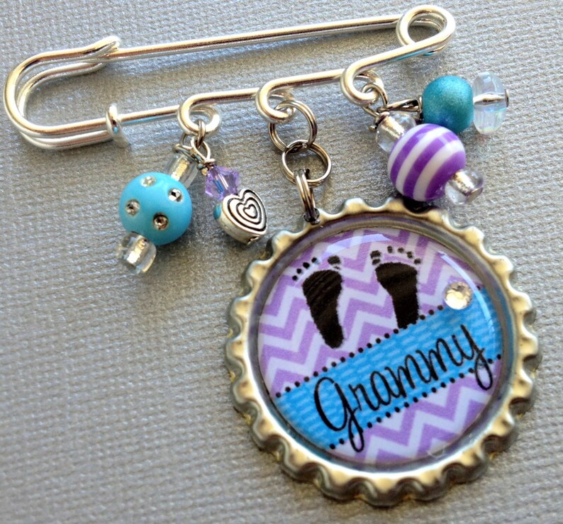 Grandma to Be Pin, Mom to Be Pin, Aunt to Be PERSONALIZED Pin - Baby ...