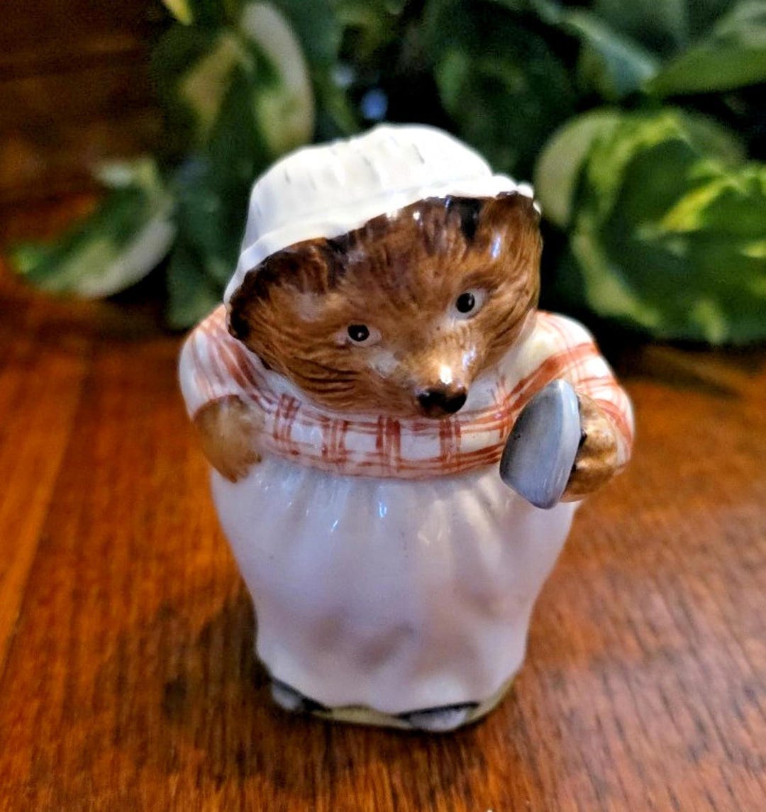 Beatrix Potter Mrs Tiggy Winkle Hedgehog F Warne Beswick England Iron ...
