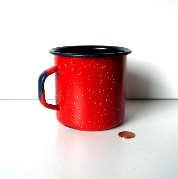 Red Speckled Enamel Mug Home & Living Kitchen & Dining etna.com.pe