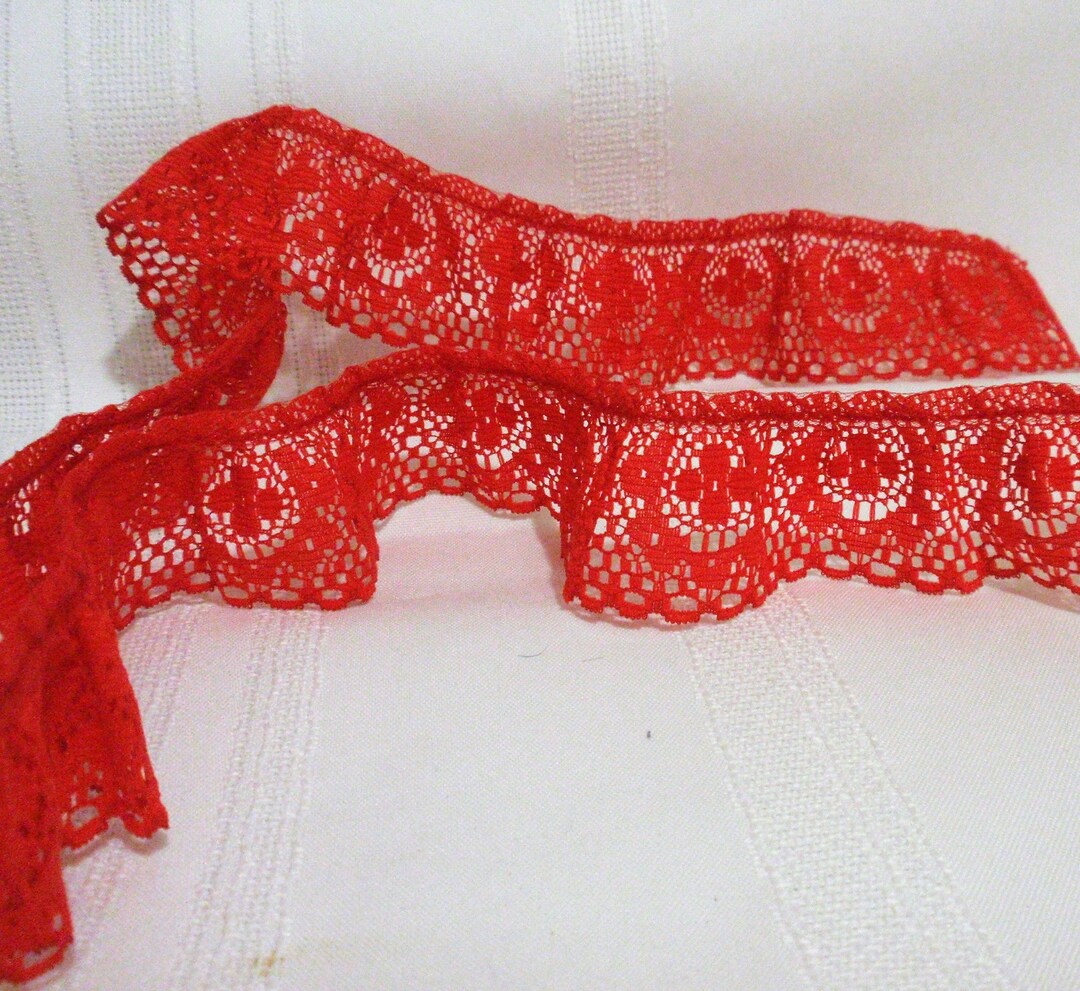 Red Ruffled Lace Edging Sold by 2 Yard Lot/ Decorating, Crafting ...