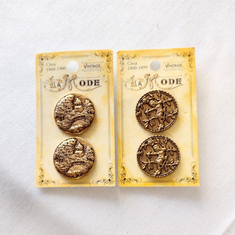 La Mode Buttons - Etsy
