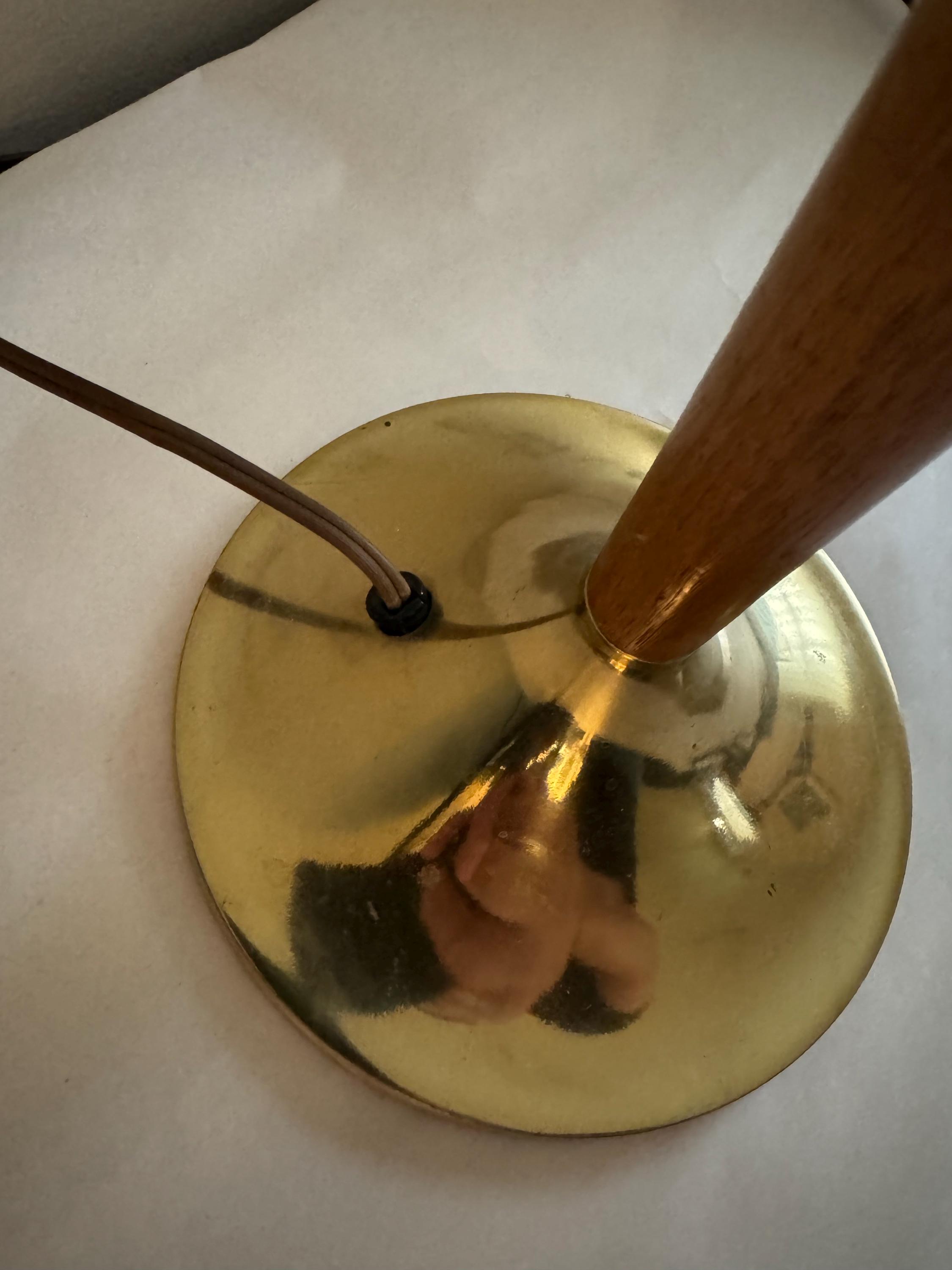 Mid Century Modern Brass and Walnut Table Lamp - Etsy
