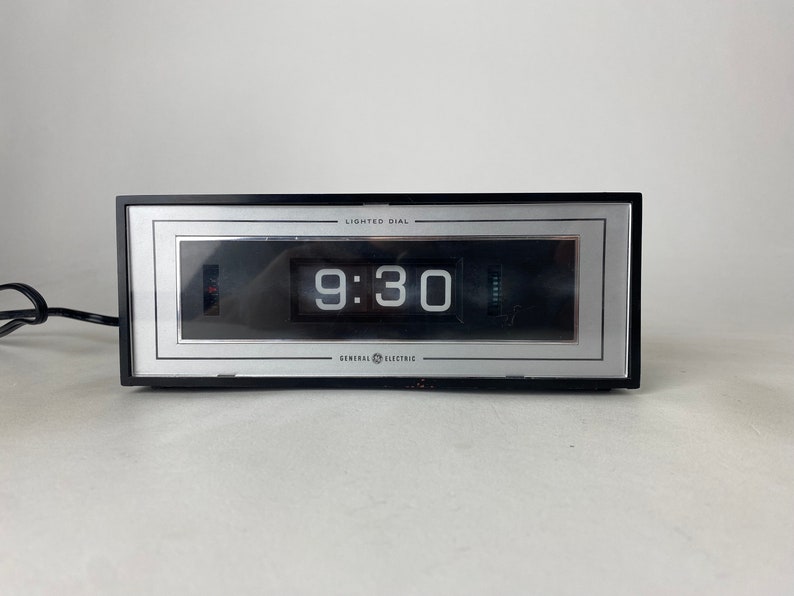 Vintage General Electric Lighted Dial Flip Clock - Etsy