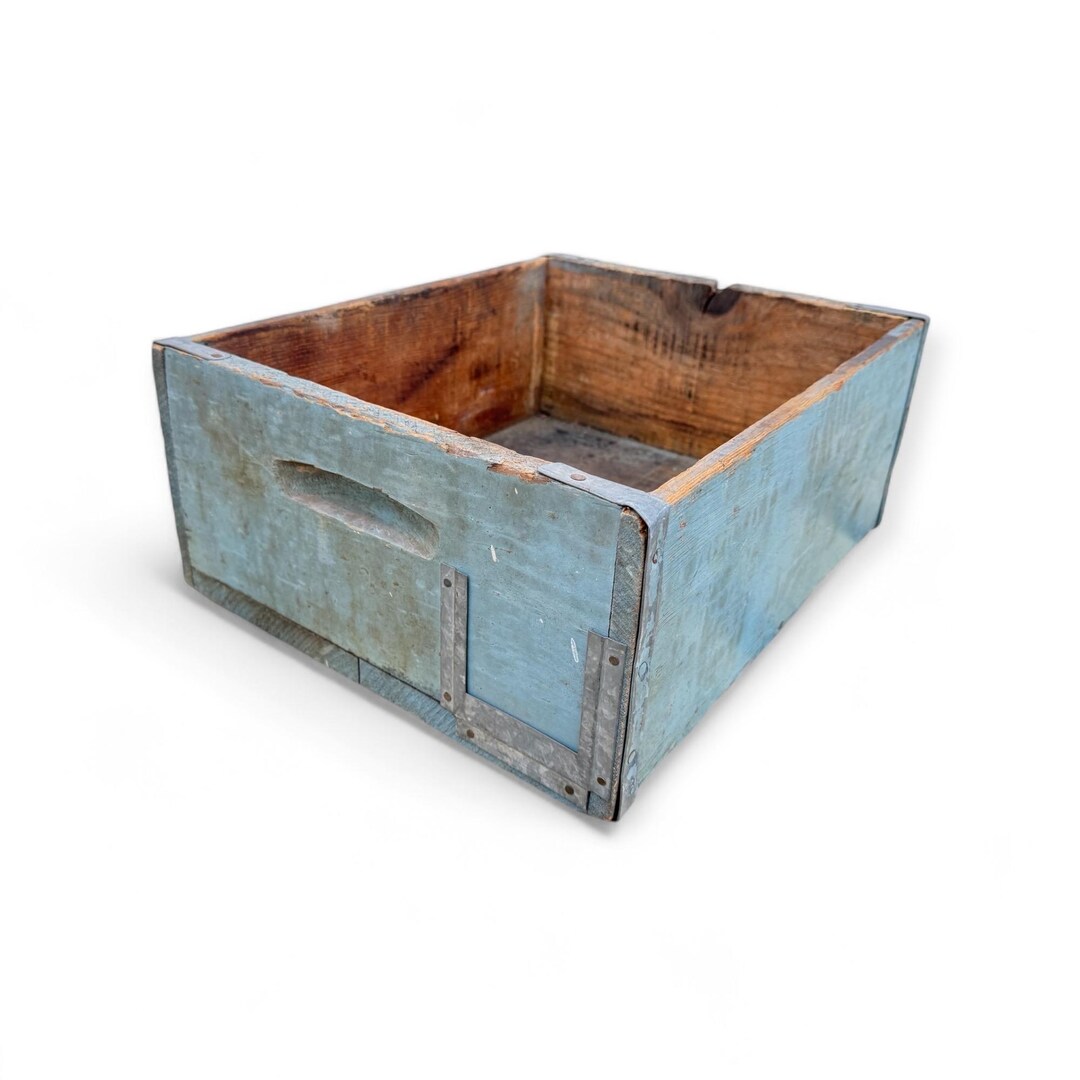 Vintage Shabby Chic Distressed Wooden Crate - Etsy