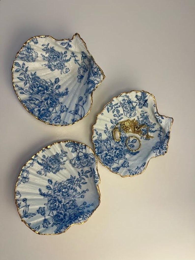 Floral Seashell Jewelry Dish - Etsy