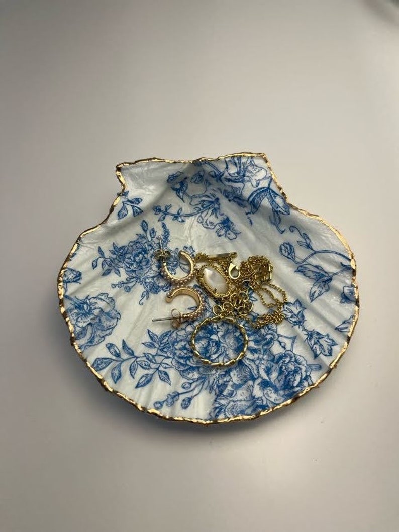 Floral Seashell Jewelry Dish - Etsy