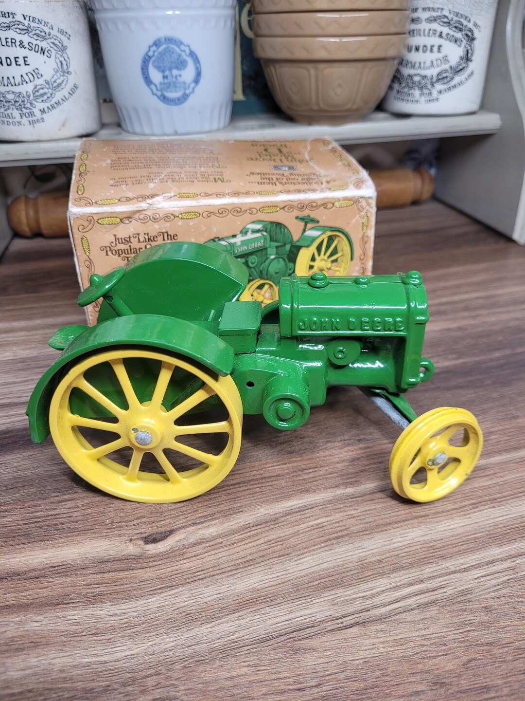 1970s John Deere Toy Tractor, Cast Iron 1923 Replica Model D 1/16 Scale ...