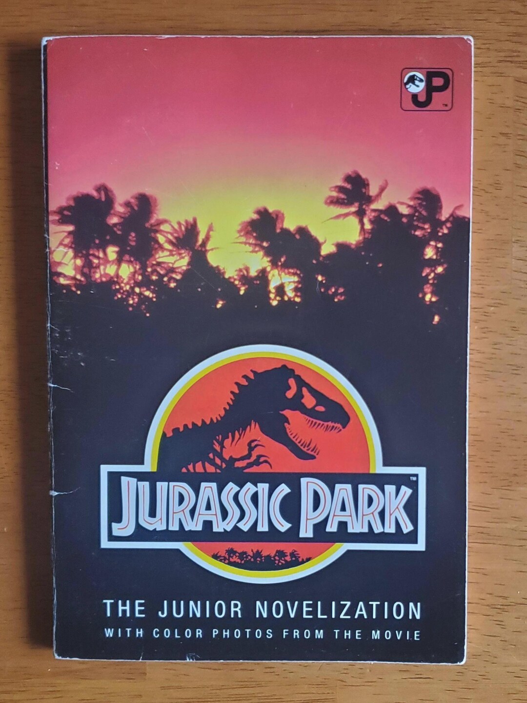Iconic 1990s Film Book Adaption: Jurassic Park -- the Junior ...