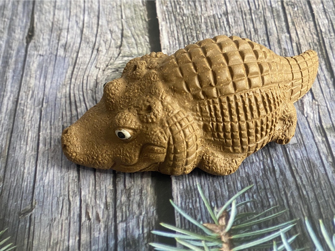 Crocodile Tea Pet/funny Crocodile Figurine Statue - Etsy