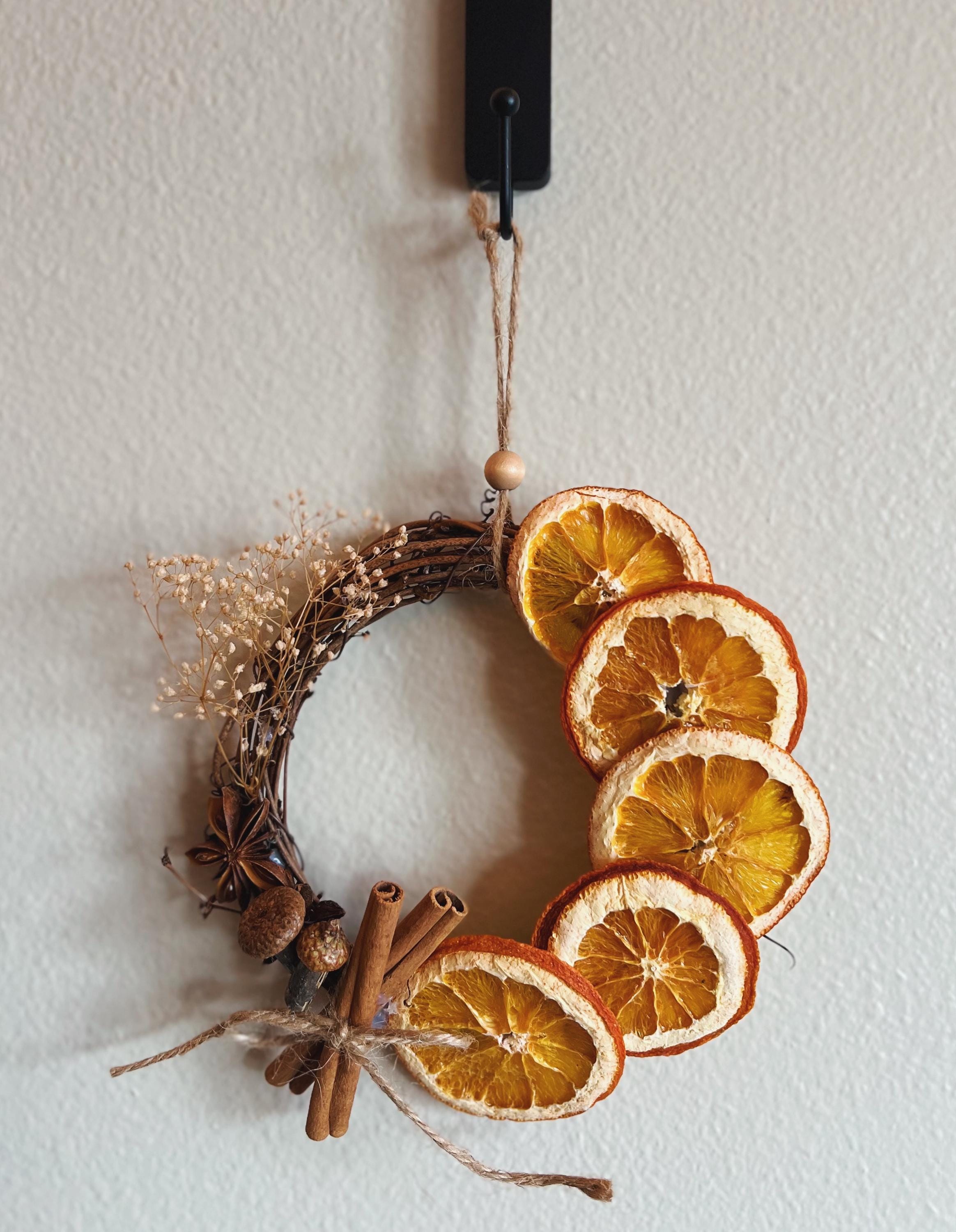 Grapevine Wreath With Star Anise, Cinnamon Sticks & Dried Orange Slices ...