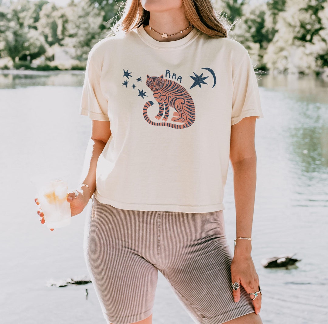 Tiger Crop Top, Retro Tiger Crops, Comfort Colors, Boxy Tee, Celestial ...