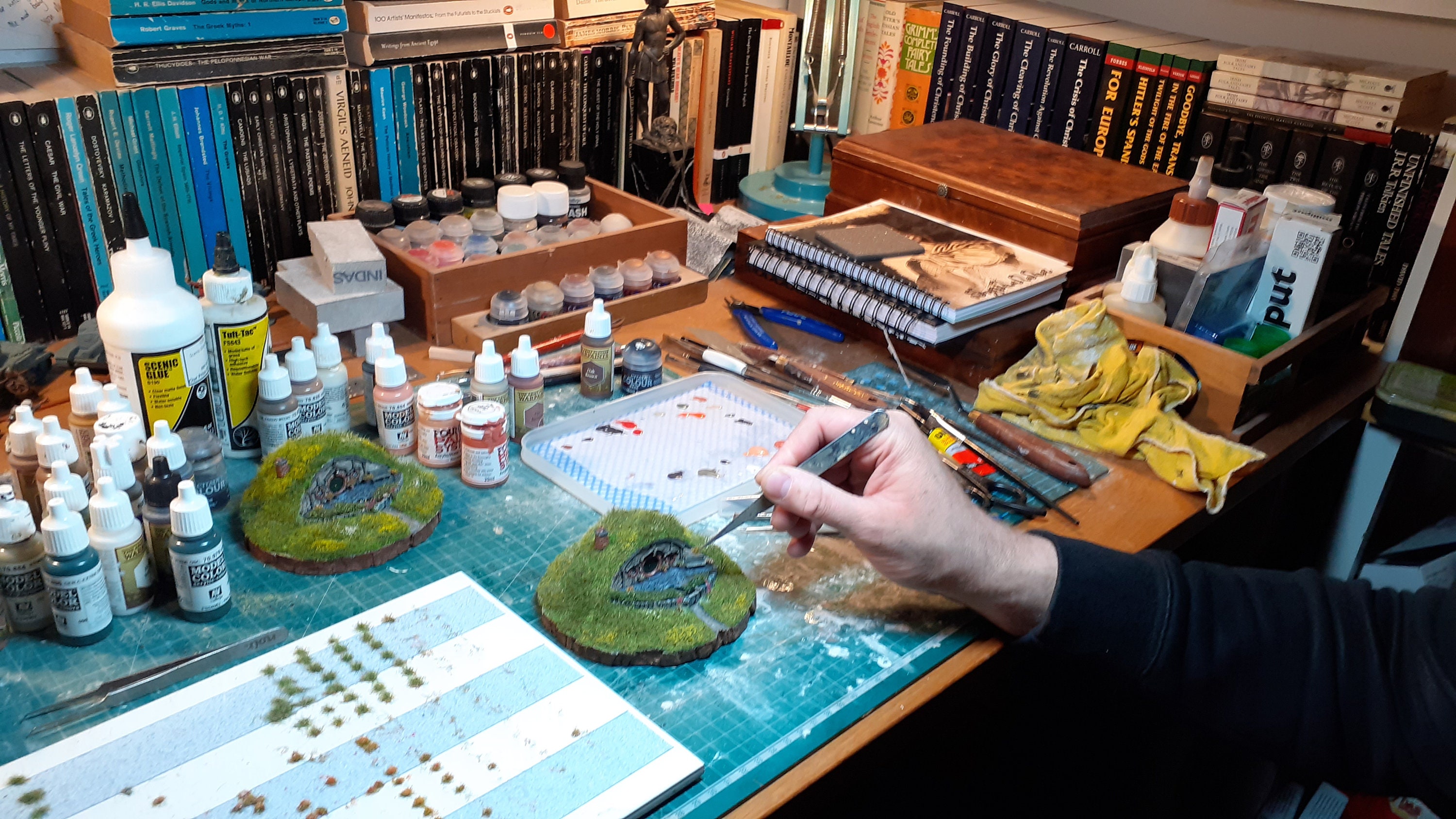 Handmade Minature Hobbit Hole, Bag End Model - DELUXE EDITION - Etsy