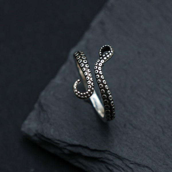 Adjustable Octopus Tentacle Ring - Etsy