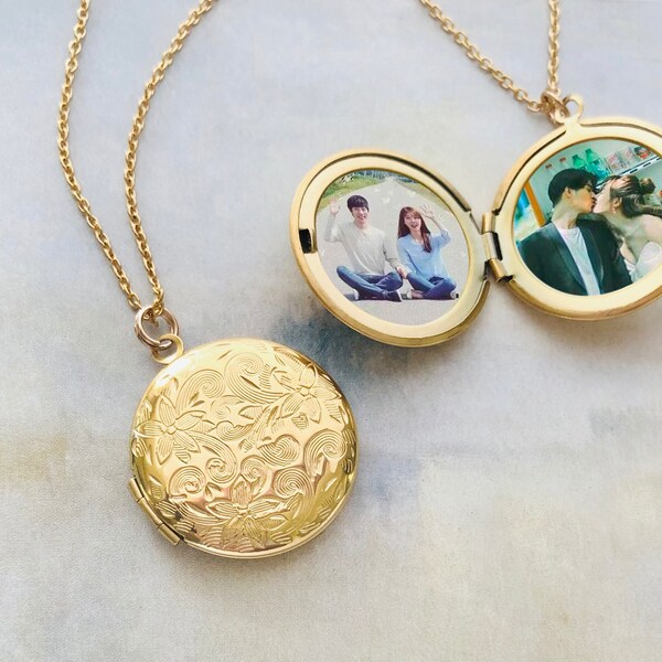 Locket Photo Print - Etsy