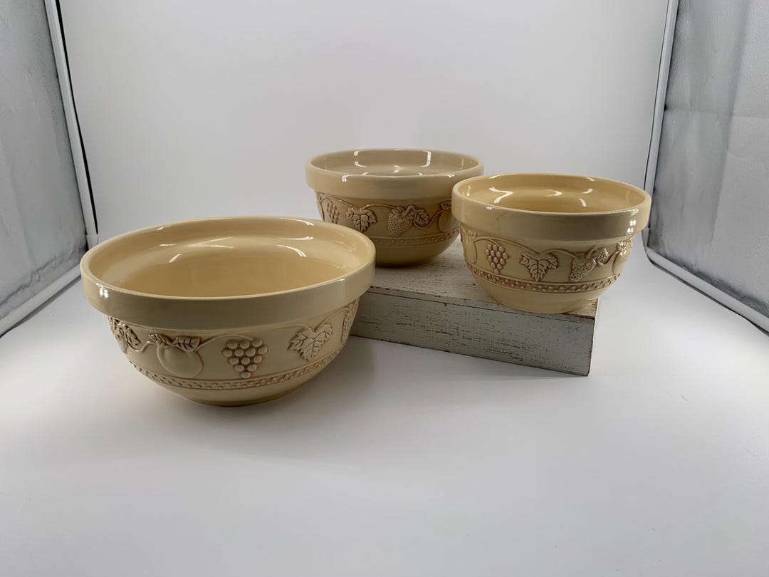 Vtg Beige Stoneware 3 Pc Mixing Bowl Set W/embossed Fruit - Etsy
