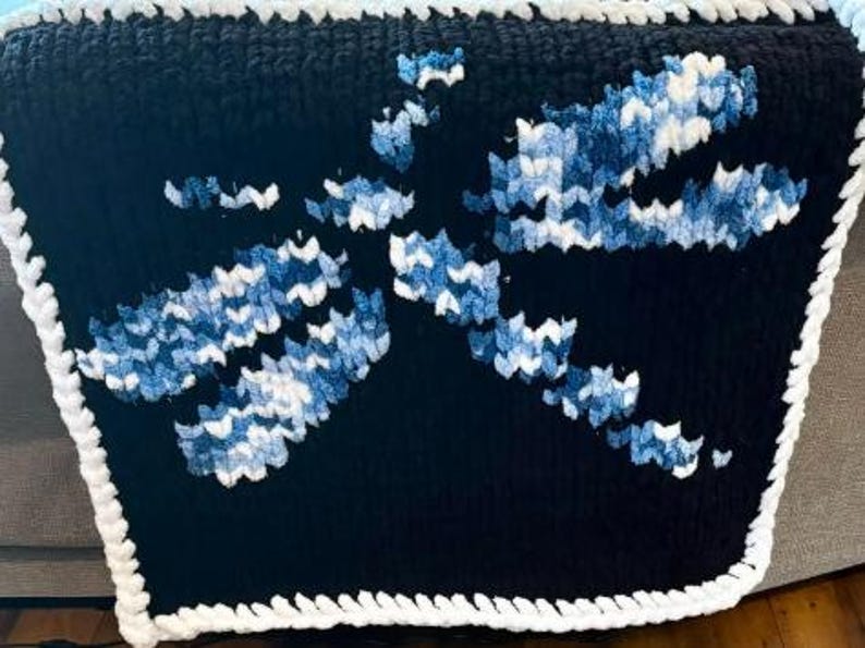 Dragonfly Silhouette - Finger Knitting / Chunky Knit Blanket Pattern - Etsy